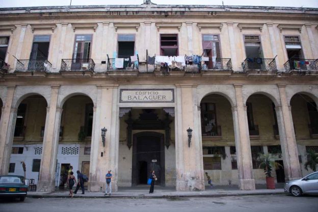 Architectural Perspective Correction: The Easy Way to Fix Distorted ...